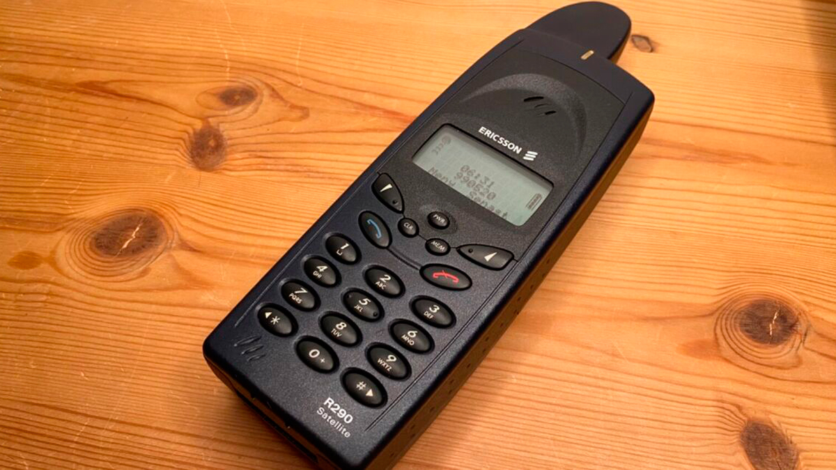 Ericsson R290