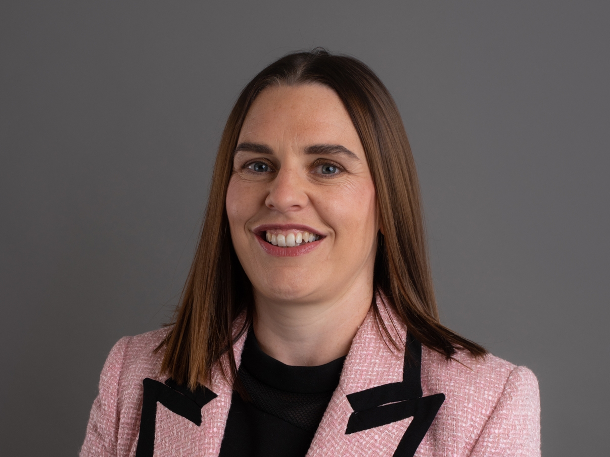 Lisa Lappin's Instagram, Twitter & Facebook on IDCrawl