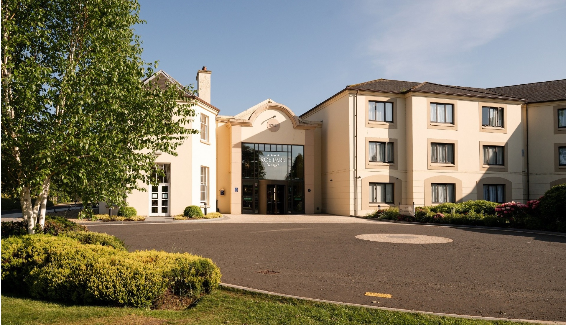 Radisson Blu Limavady Wedding Andrew & Amy Wedding Roe Park Resort