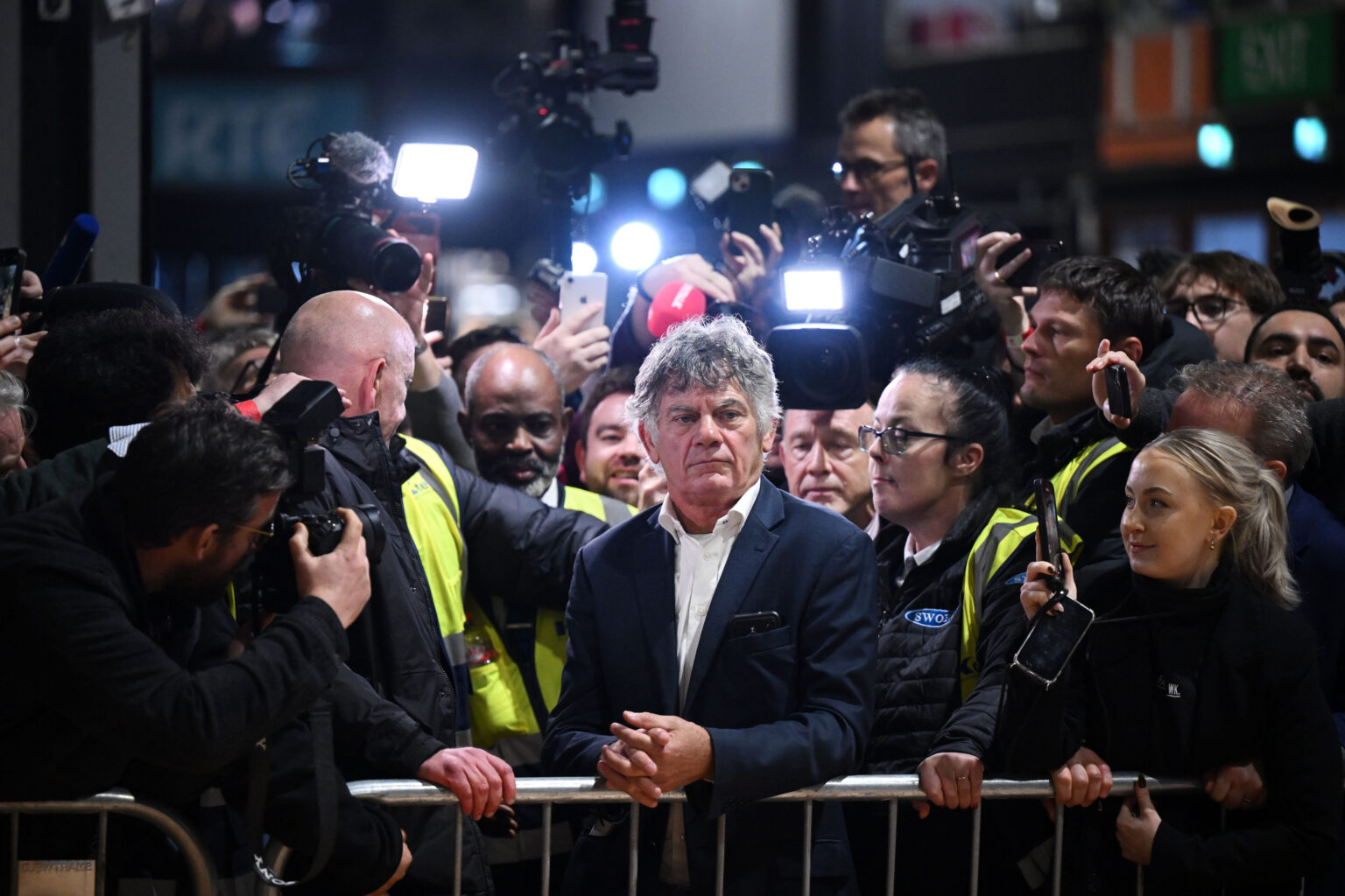 Saothar Ealaíne Poll Eochrach Engagement Of Eli Stern To Lele Katz