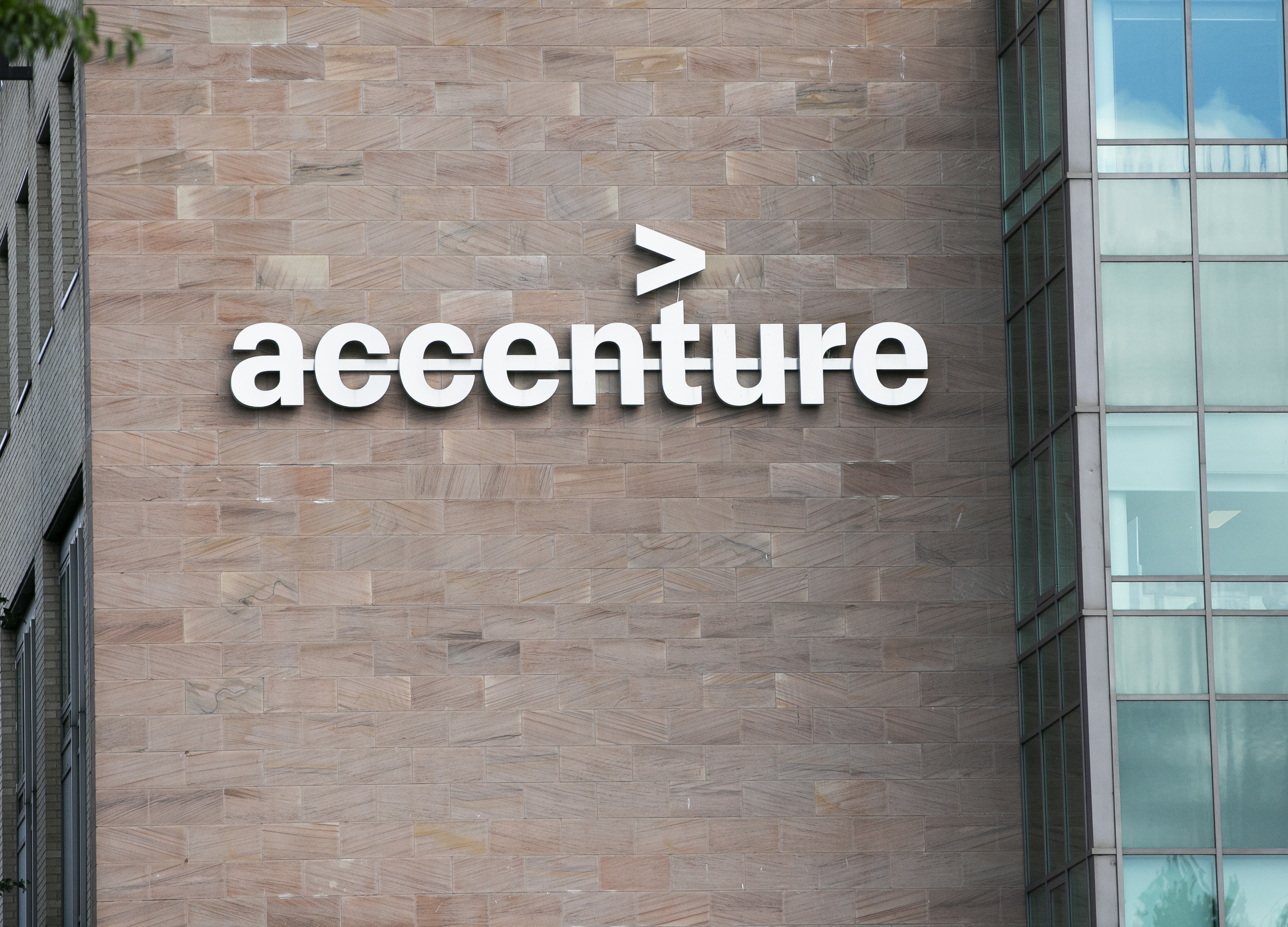 Accenture India Logo
