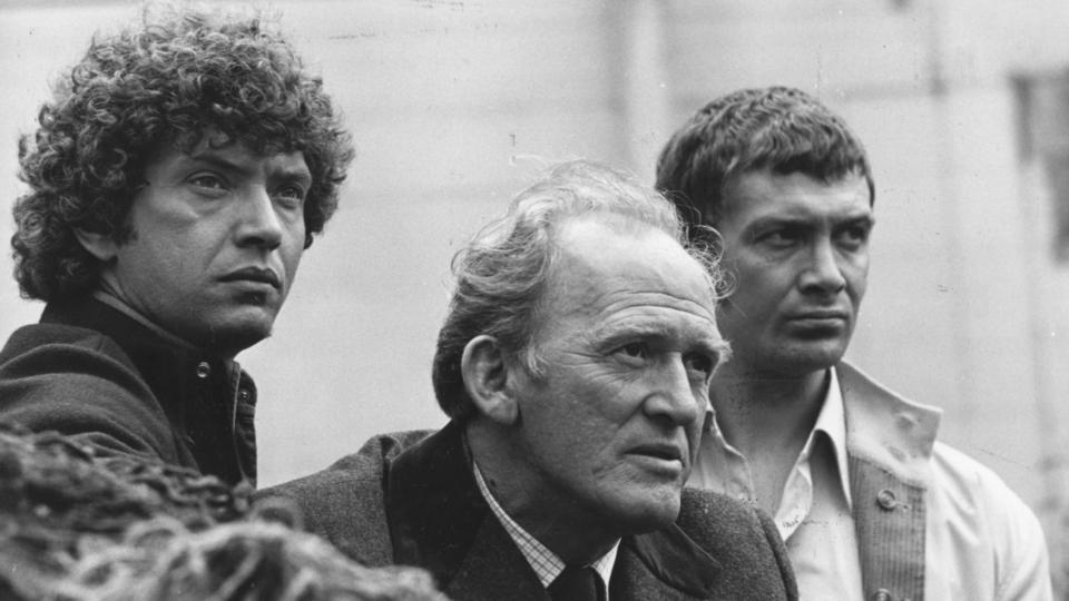 Lewis Collins Dies The Untold Story Of Michelle Larrett And Lewis