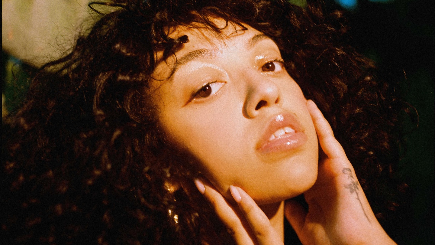 Niki Kelly's Instagram, Twitter & Facebook on IDCrawl