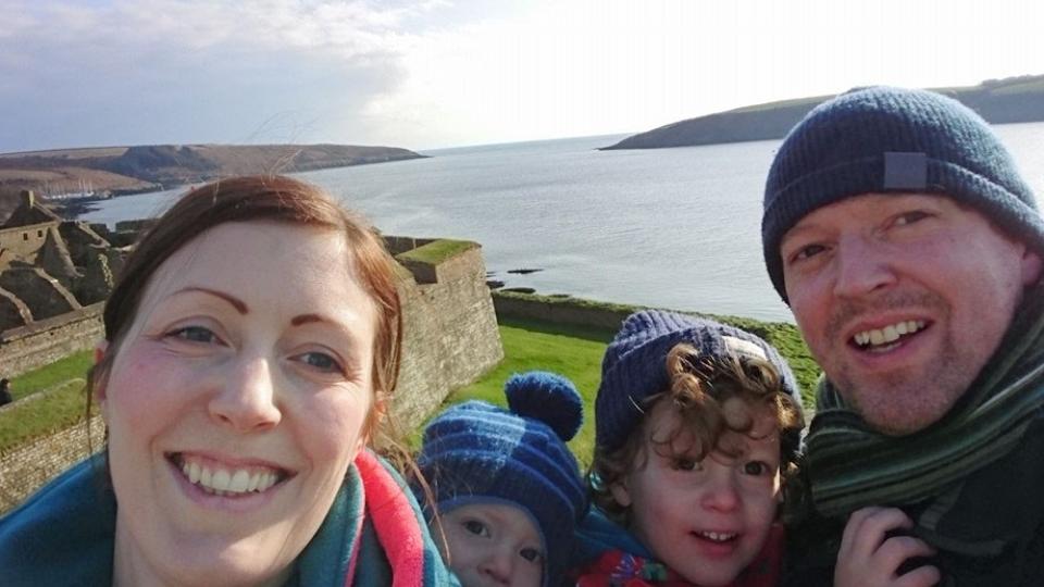 Caroline Irwin's Instagram, Twitter & Facebook on IDCrawl