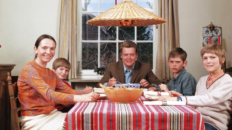 Amy Lew's Instagram, Twitter & Facebook on IDCrawl