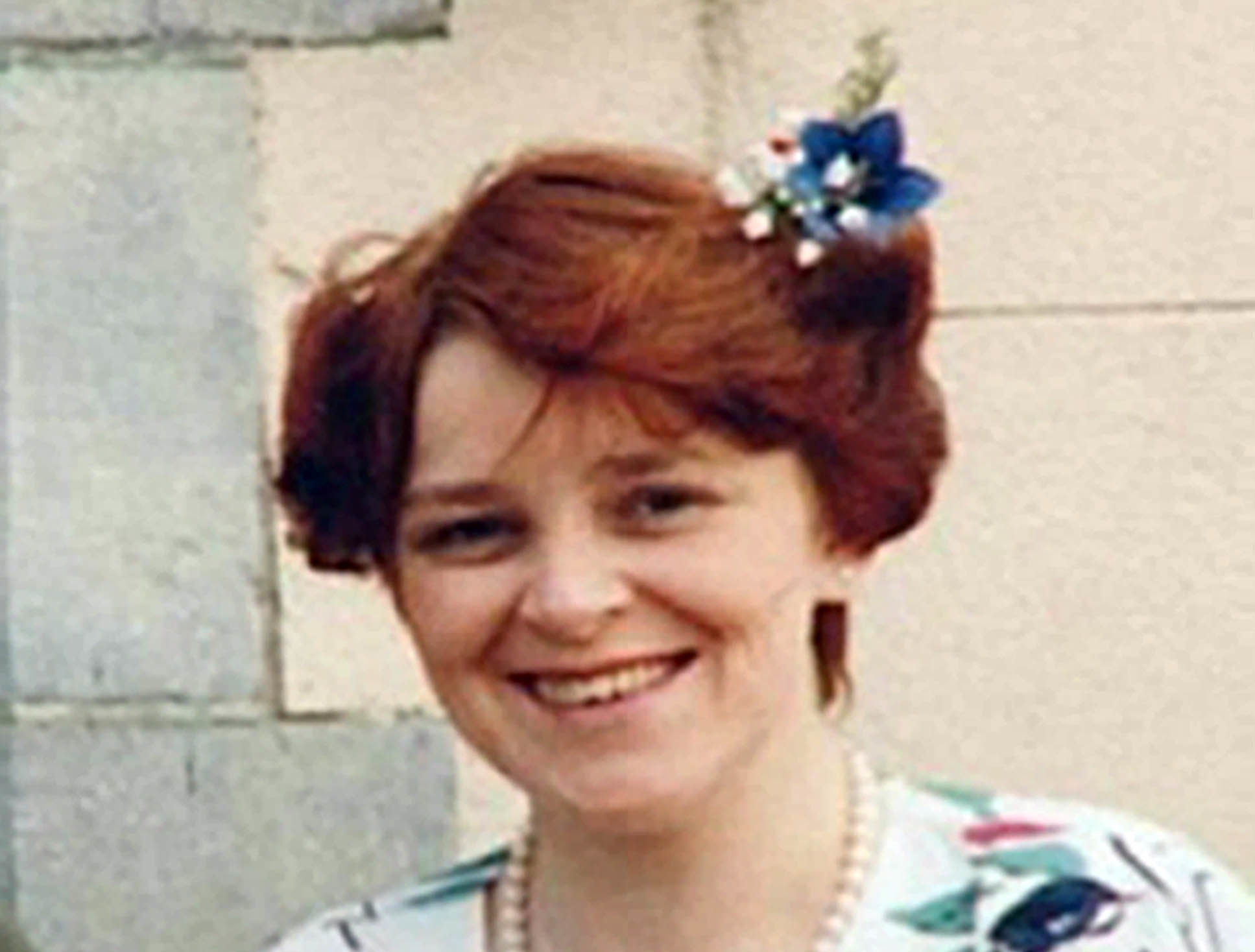 Sandra Collins's Instagram, Twitter & Facebook on IDCrawl