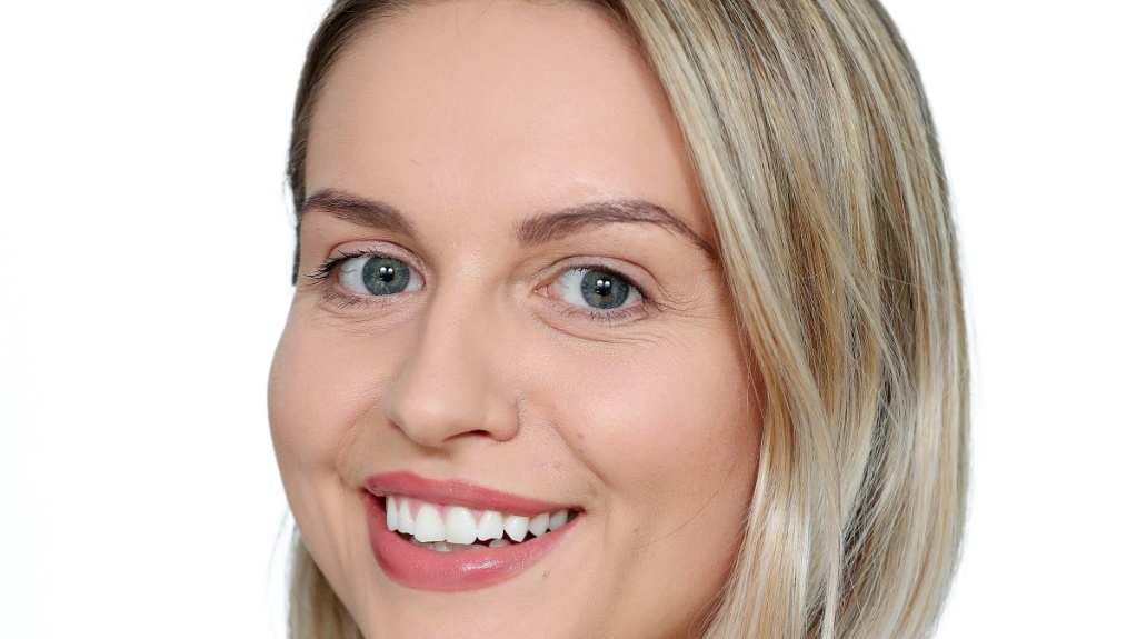 Cara Edwards's Instagram, Twitter & Facebook on IDCrawl