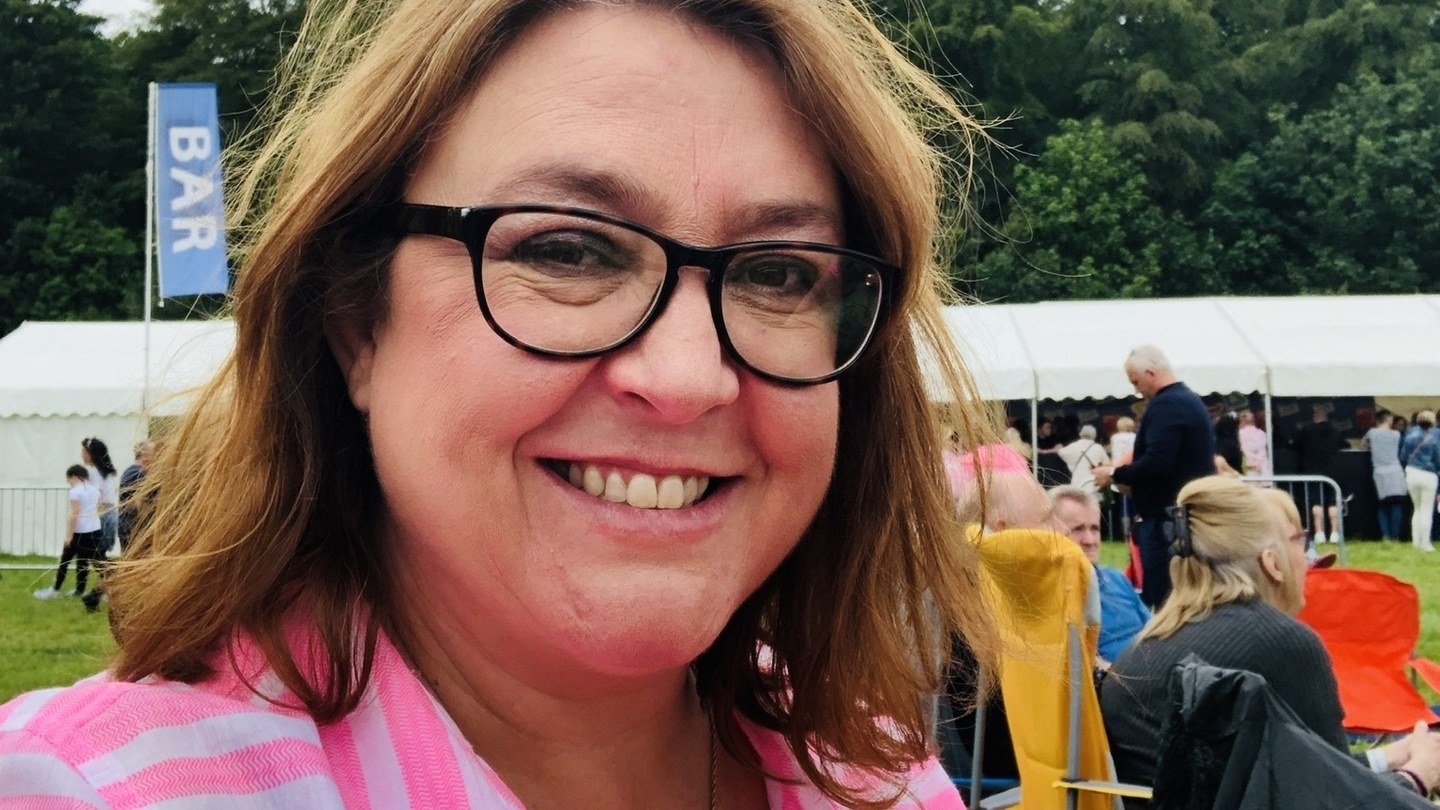 Denise Dunne's Instagram, Twitter & Facebook on IDCrawl