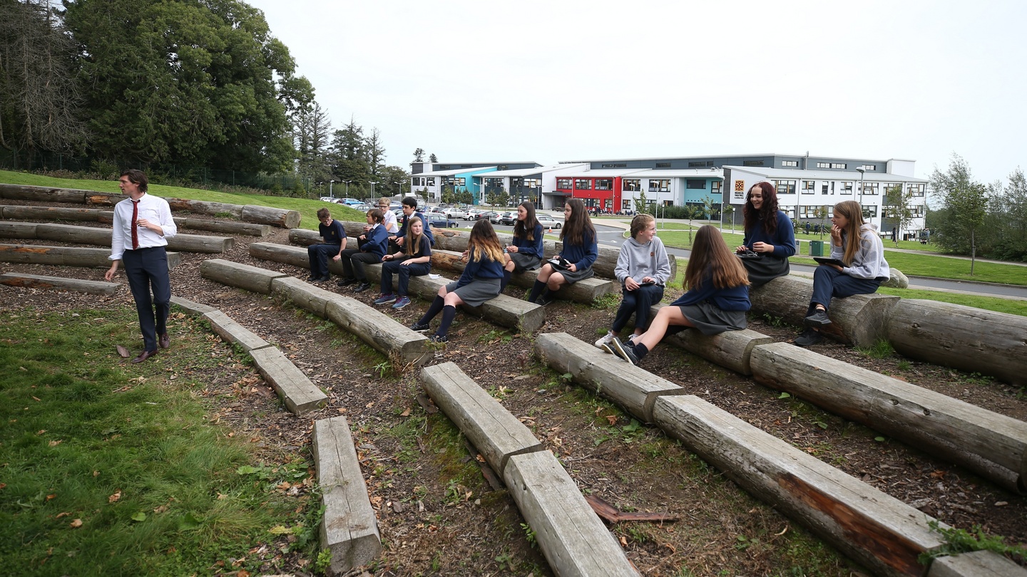 Leah Fallon's Instagram, Twitter & Facebook on IDCrawl