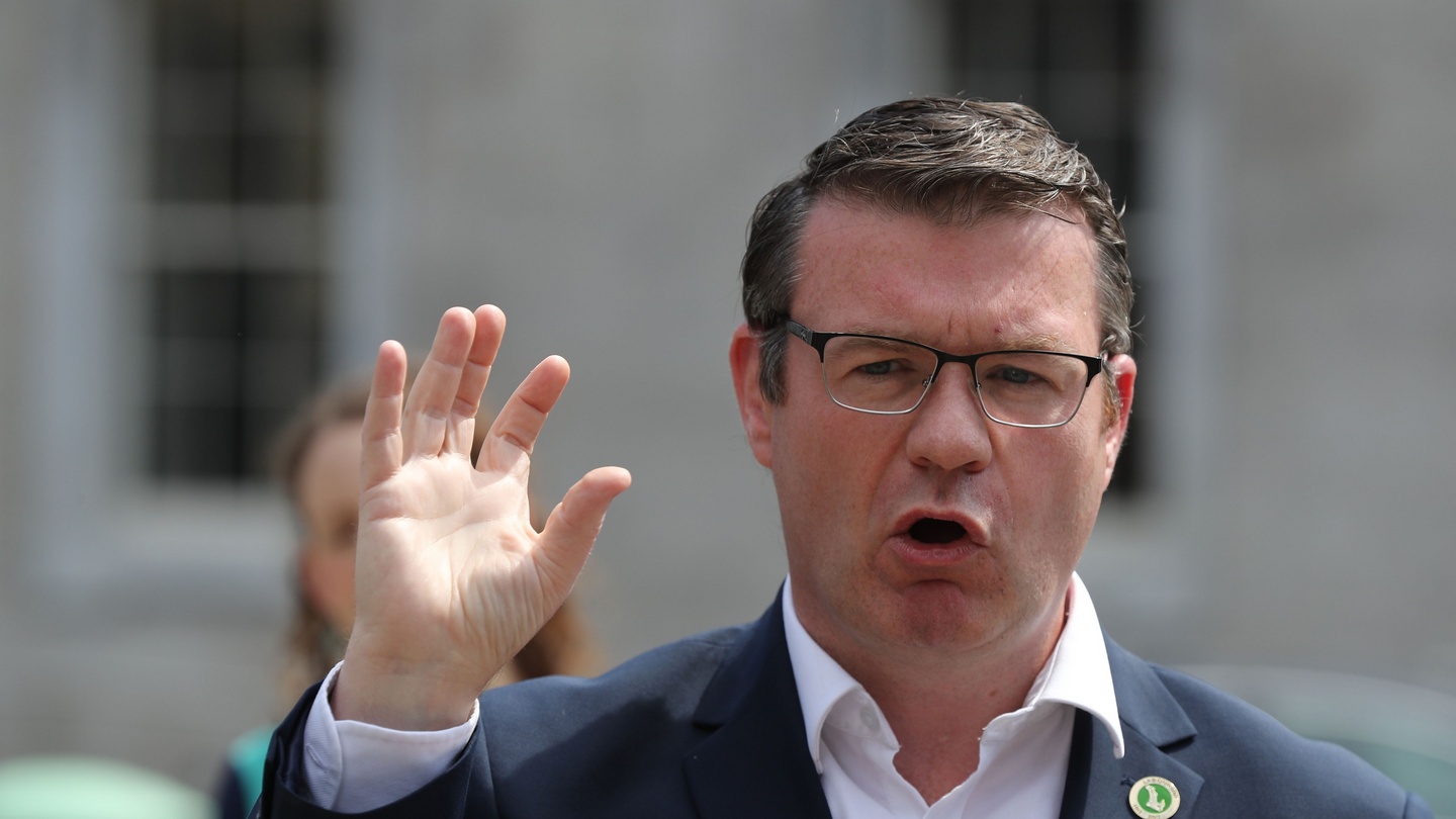 Michael Mood's Instagram, Twitter & Facebook on IDCrawl