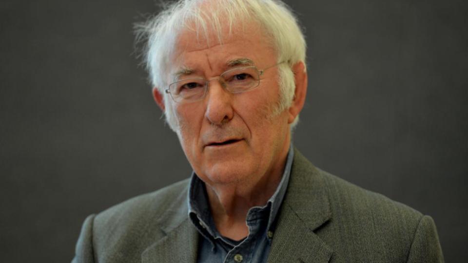 Sleachta Albert Einstein Faoi Reiligiún Albert Einstein. Nowe,