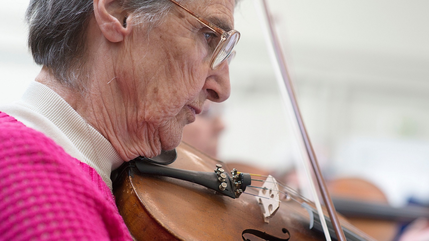 Joanne Crooks's Instagram, Twitter & Facebook on IDCrawl