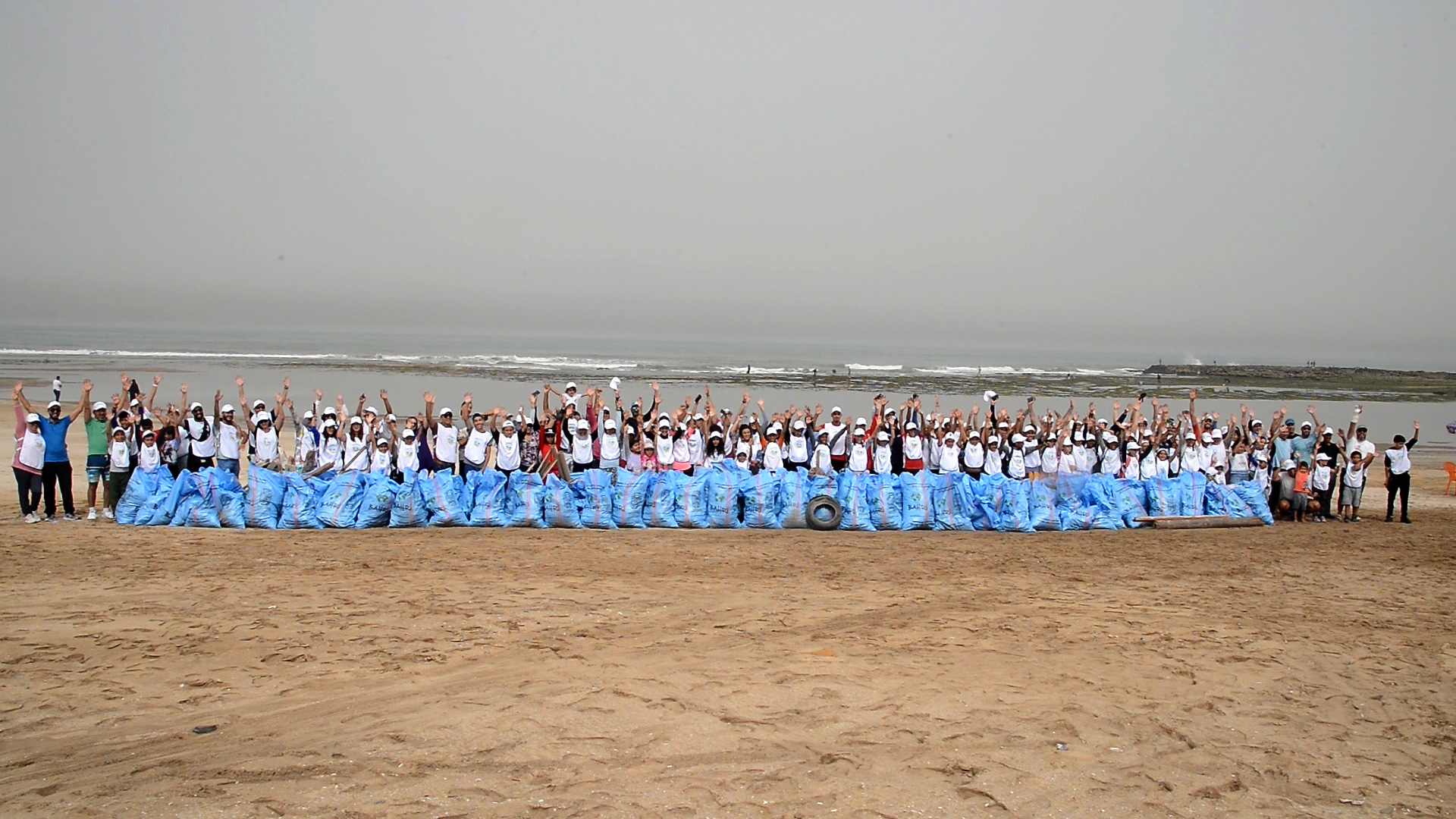 Opération Beach Clean Day: la Société d’aménagement Zenata organise une ...