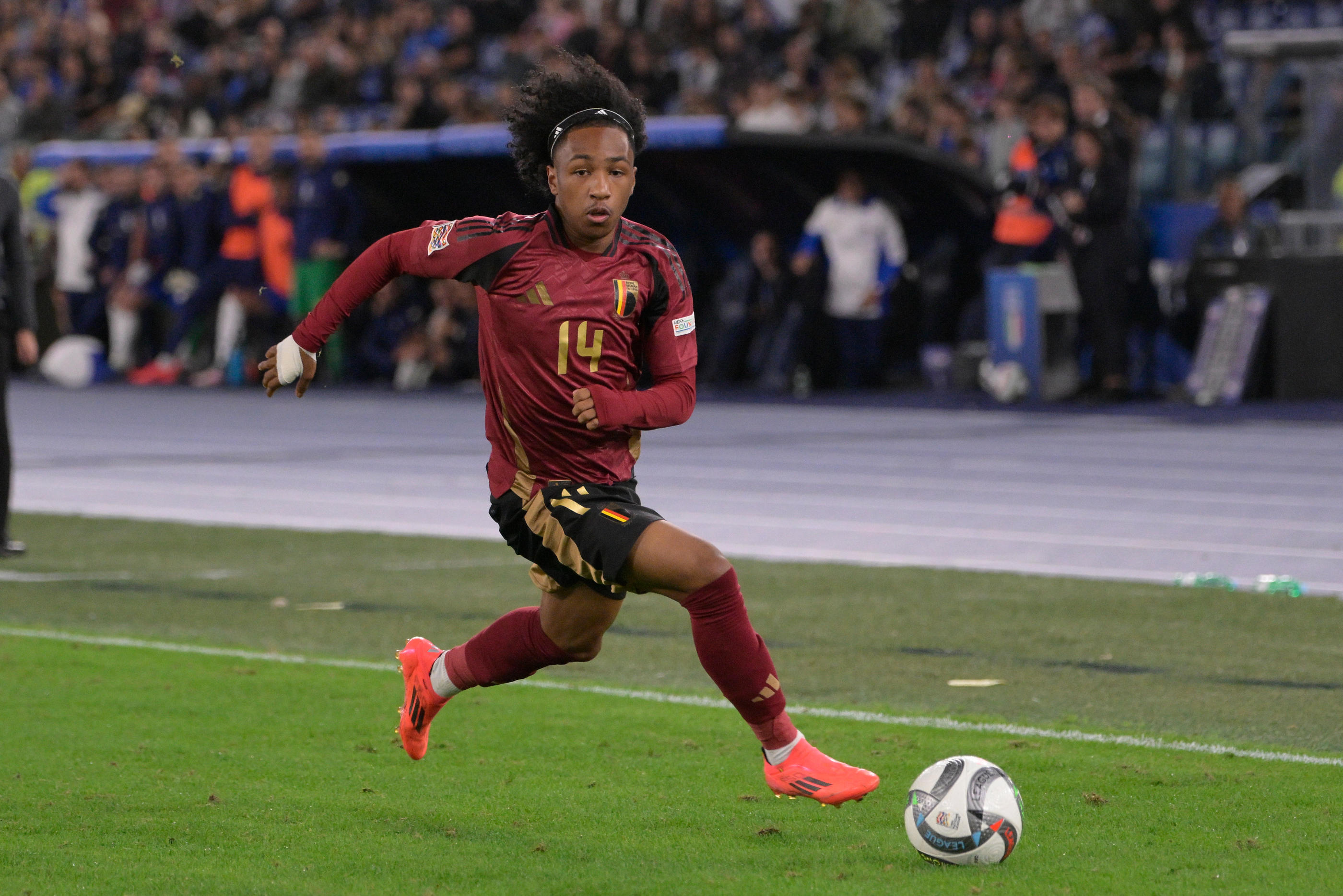 Football : un clip pour «gagner du terrain» contre le racisme - Le Parisien