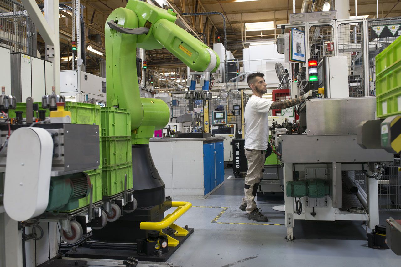 Valeo, un équipementier auto qui innove - Le Parisien