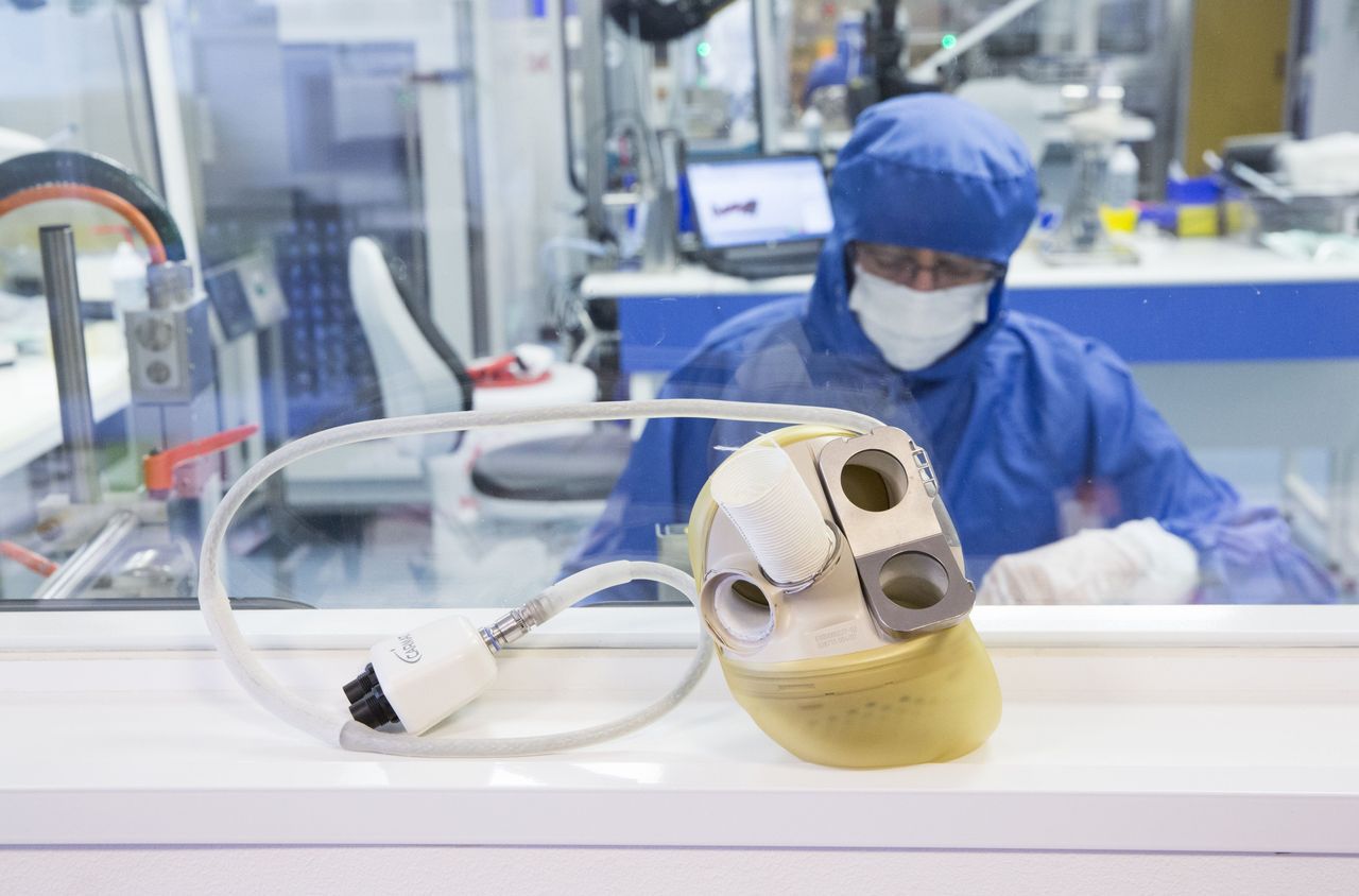 Cœur artificiel : Carmat réalise sa première implantation au Danemark ...