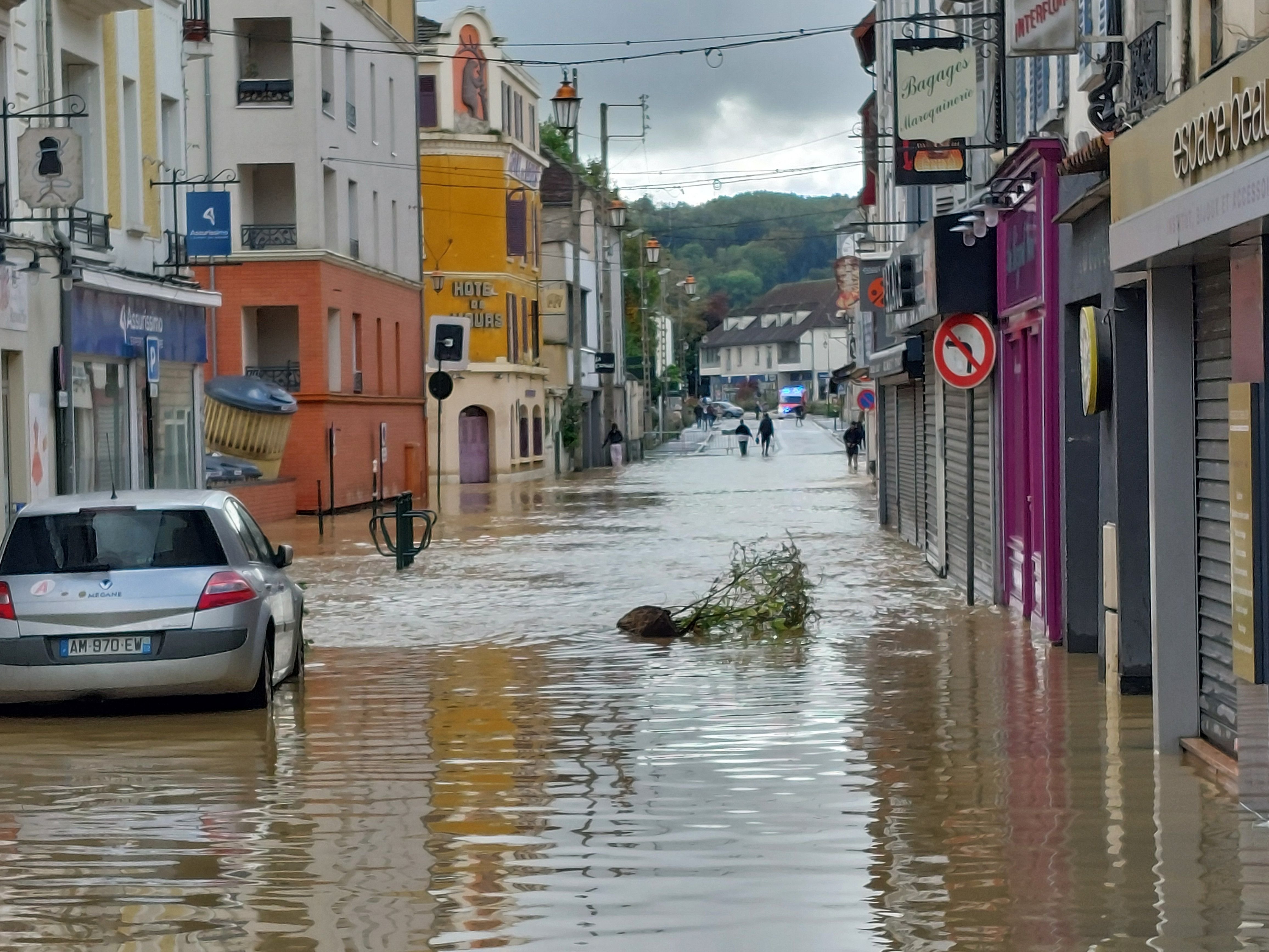 Tempête Kirk : en Seine-et-Marne, les riverains du Grand Morin sont ...