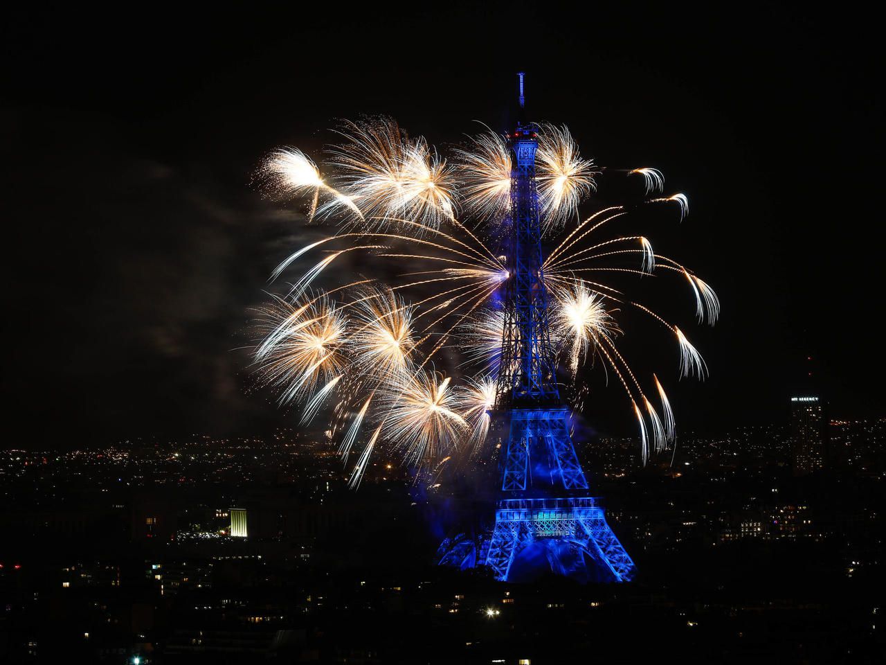 Frog In Paris Hi-res Stock Photography And Images Alamy, 47% OFF