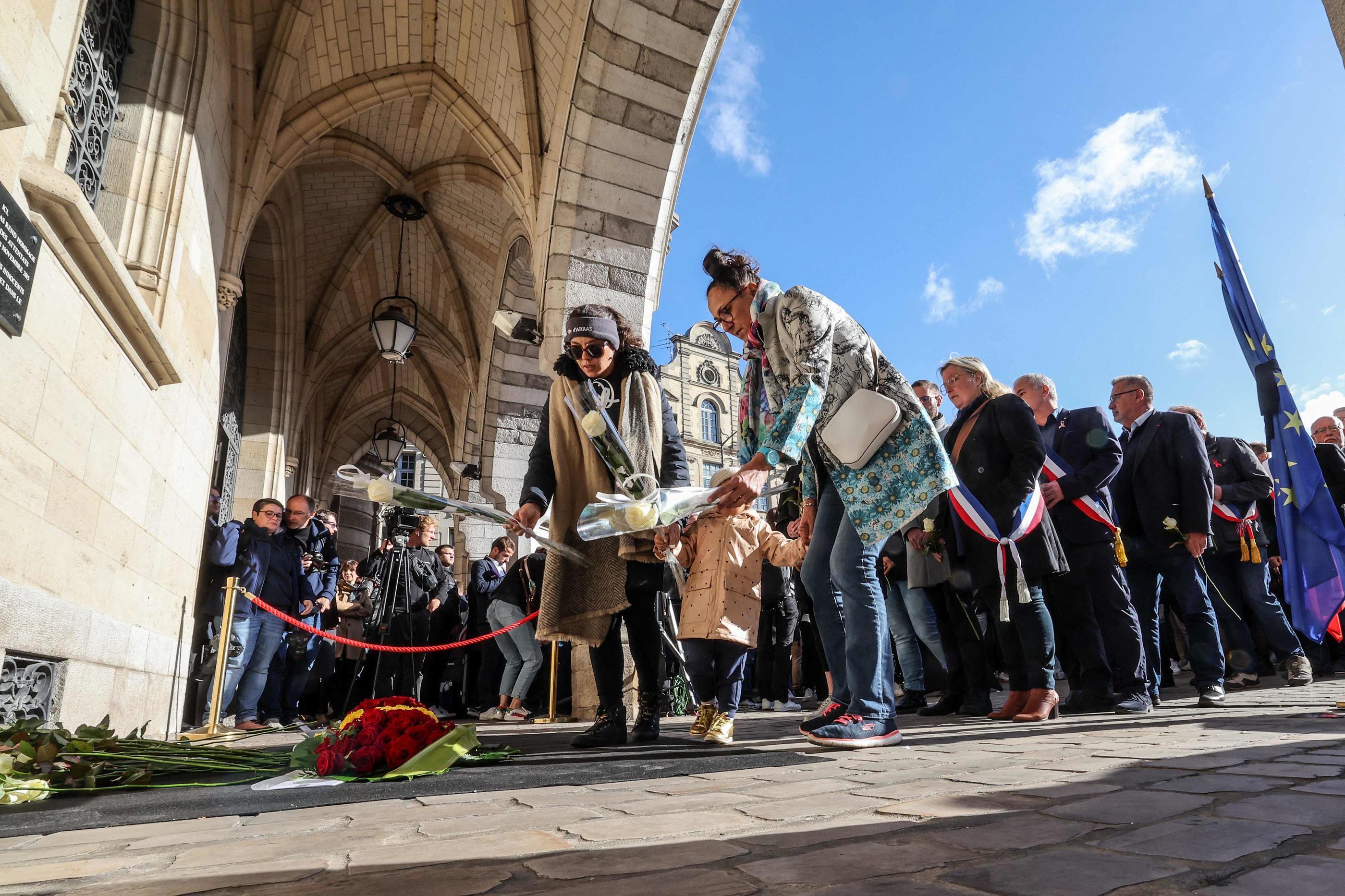 Attentat d'Arras : toute l'actu sur l'assassinat de Dominique Bernard