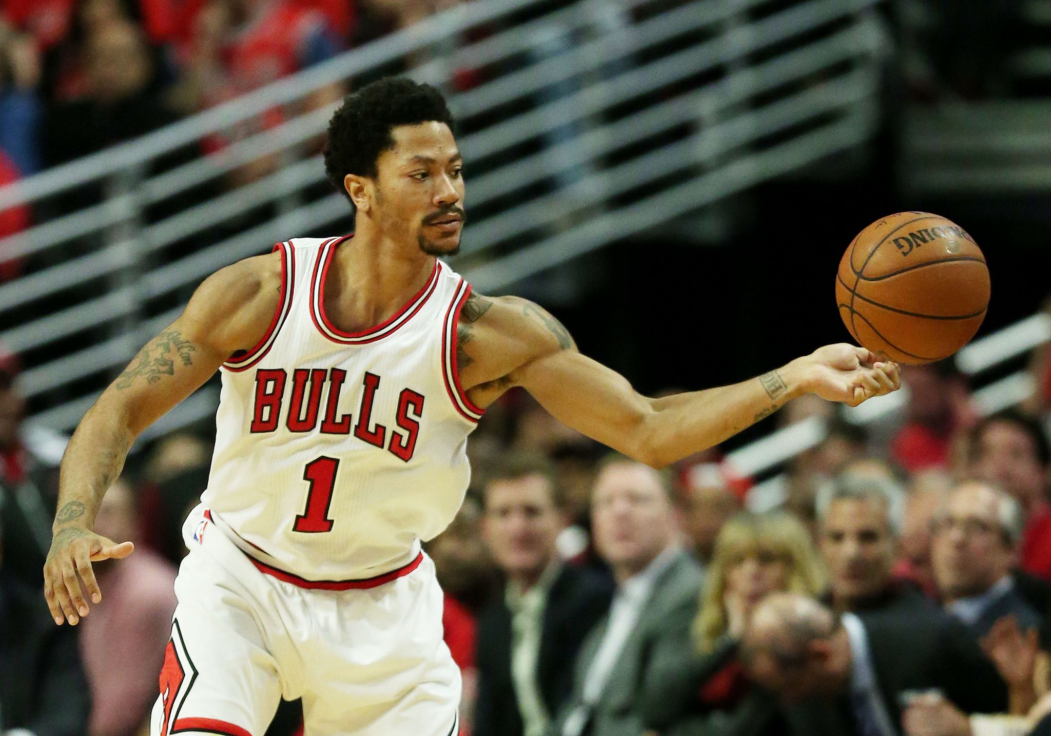 Derrick Rose Blessé Par Simba Derrick Rose Injury: Cavaliers Star