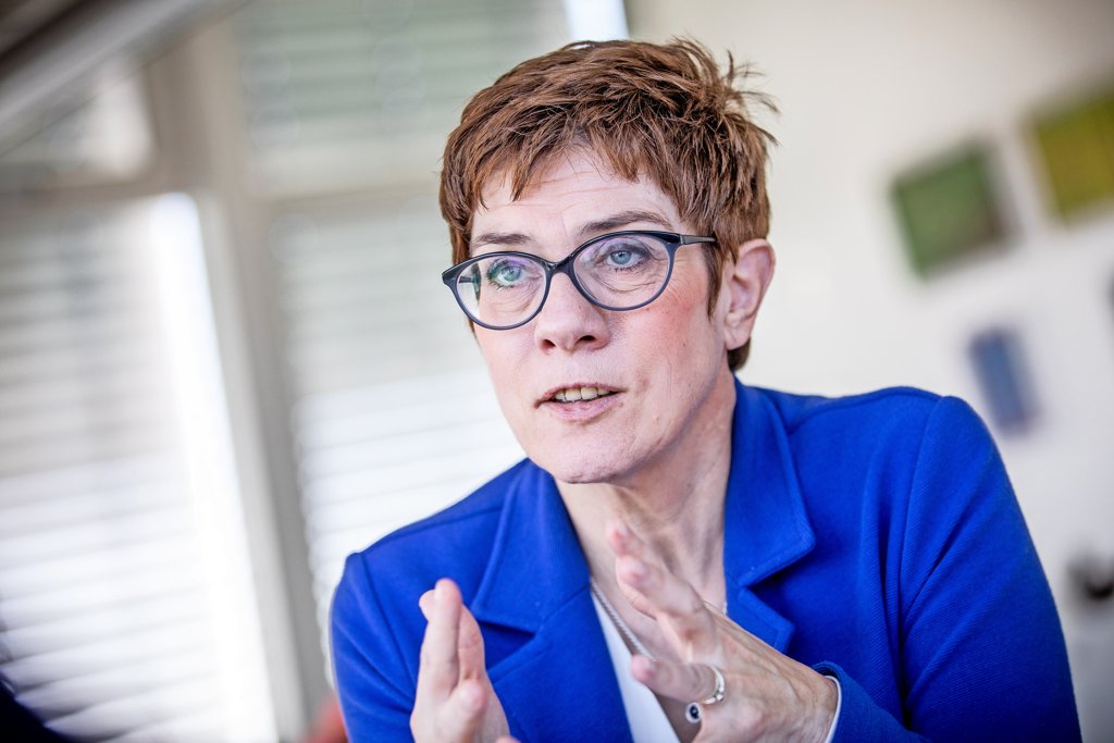 Lisa Hucke's Instagram, Twitter & Facebook on IDCrawl