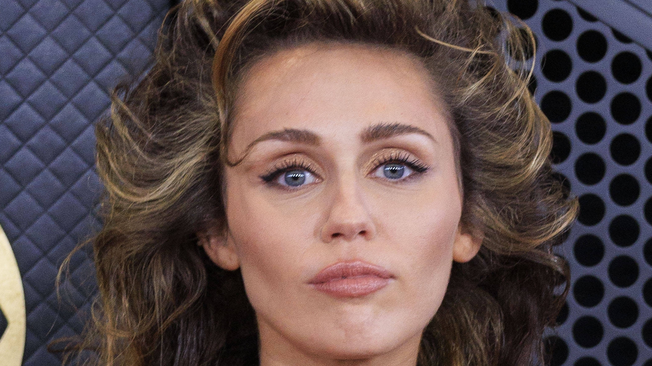 Miley Cyrus 2023 Braune Haare