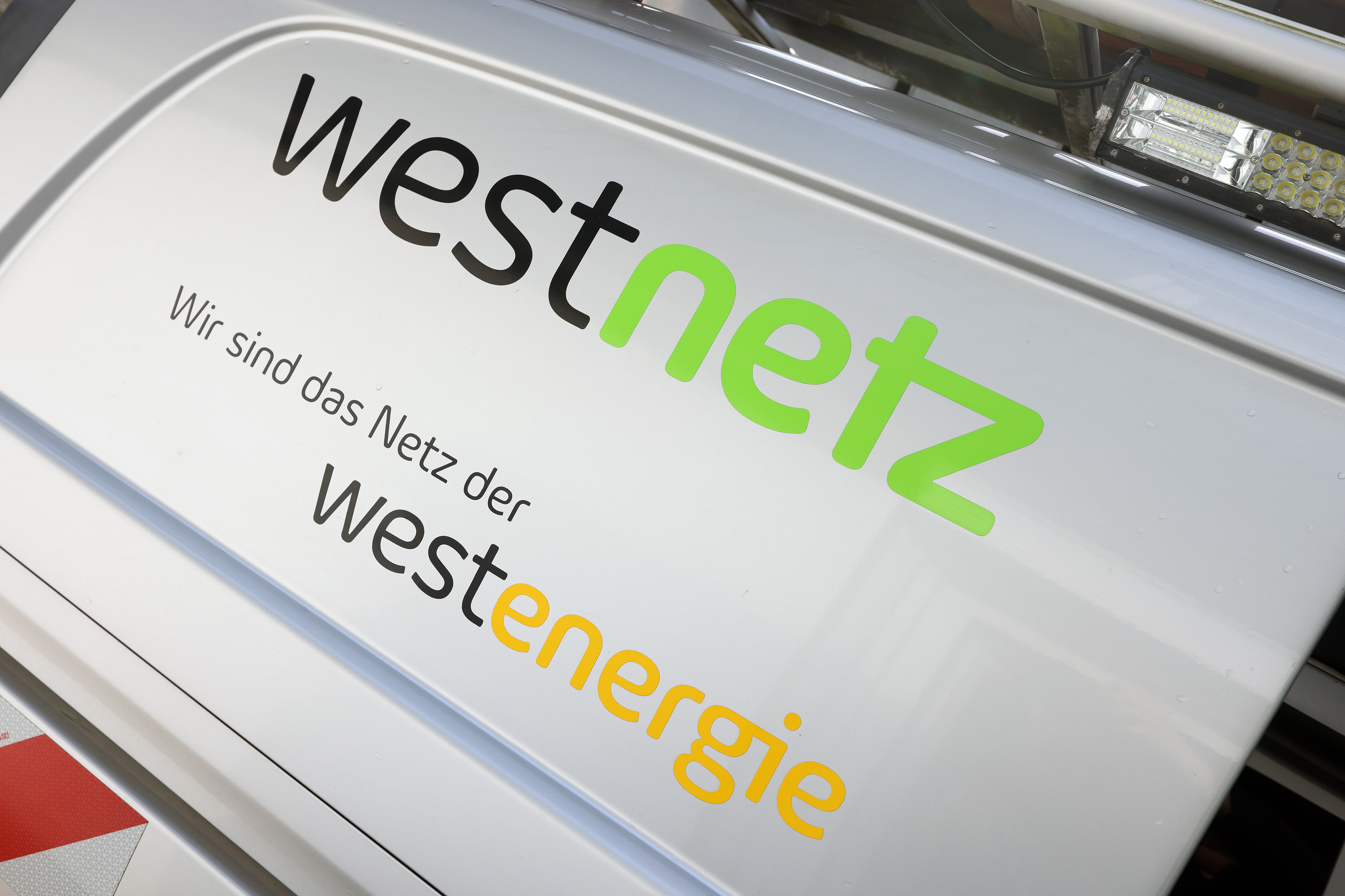 Westnetz Logo Radevormwald: Westnetz Sichert Energieversorgung
