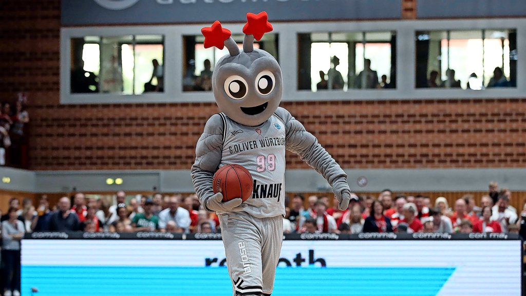 Maskottchen Des College Basketballs Zeigen Sie Ihren Teamgeist Mit