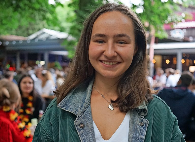 Michelle Theiss's Instagram, Twitter & Facebook on IDCrawl