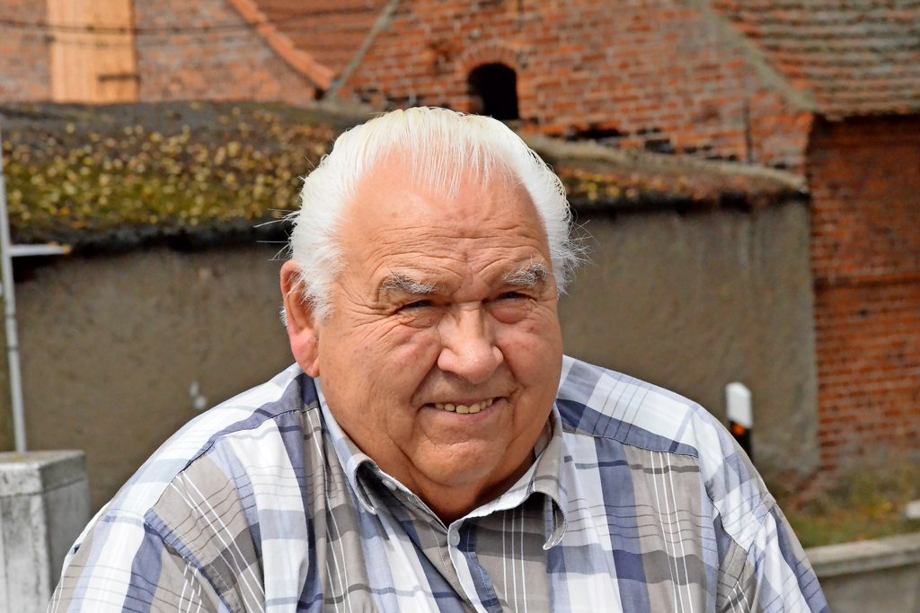 Maria Menard's Instagram, Twitter & Facebook on IDCrawl