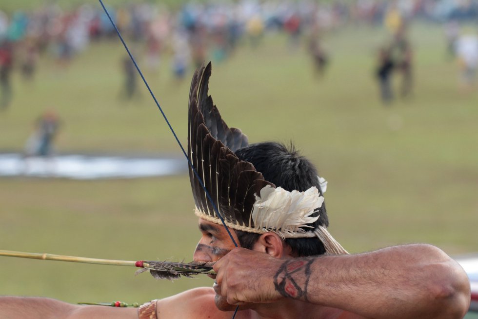 Arco Y Flecha Indigena
