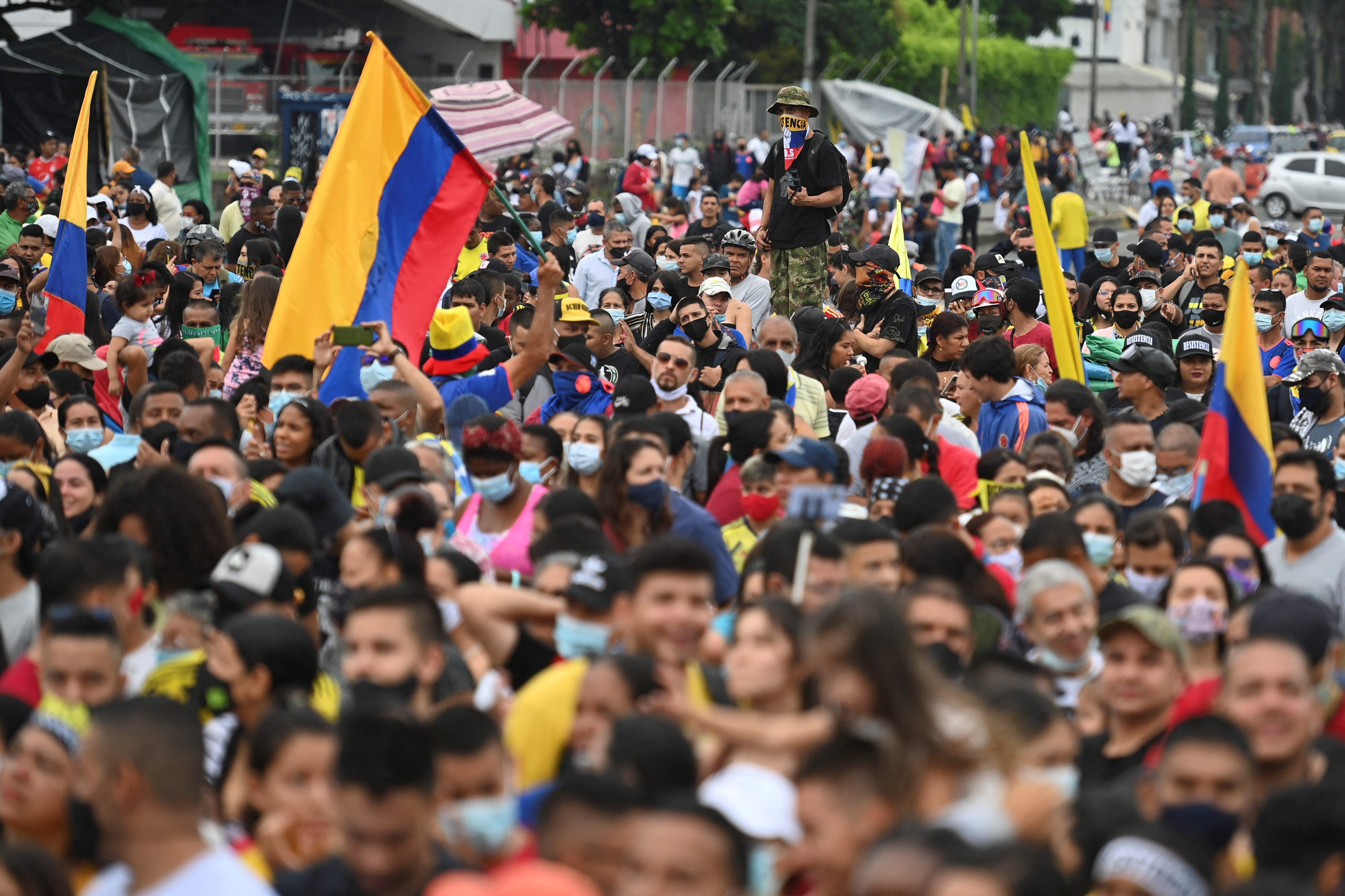 Los líderes de las protestas en Colombia anuncian la suspensión ...