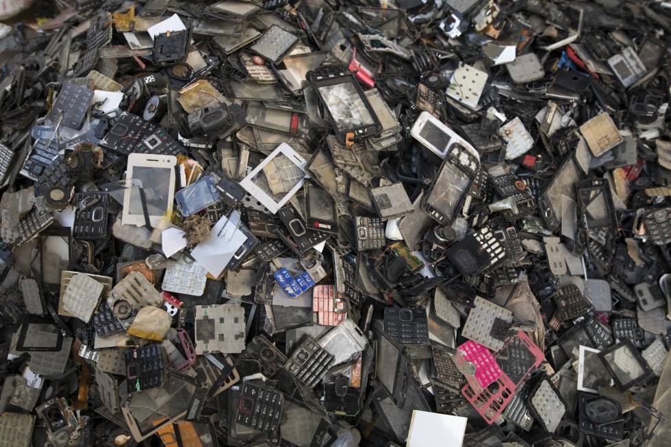 Los tres mordiscos de la obsolescencia programada al medioambiente ...