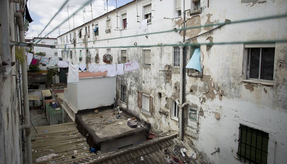 Life in Los Pajaritos: Life in Spain’s poorest neighborhood | Spain ...