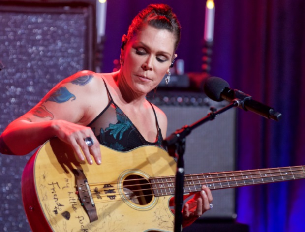 Beth de scène - Magazine Qobuz